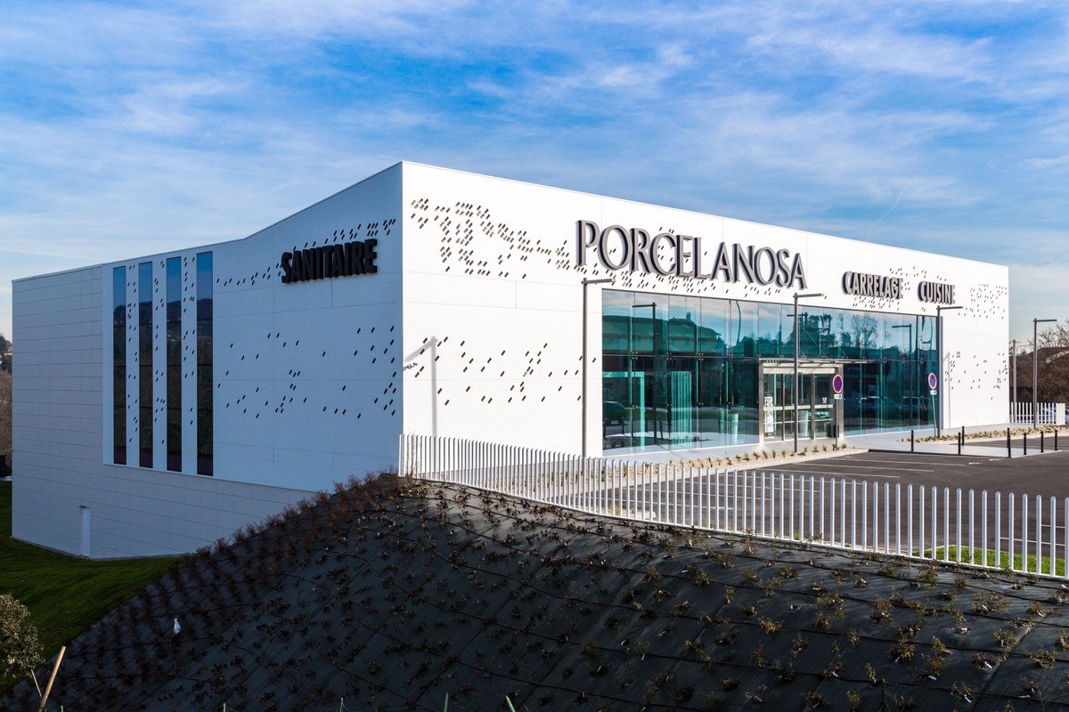 KEIL | Porcelanosa Facade